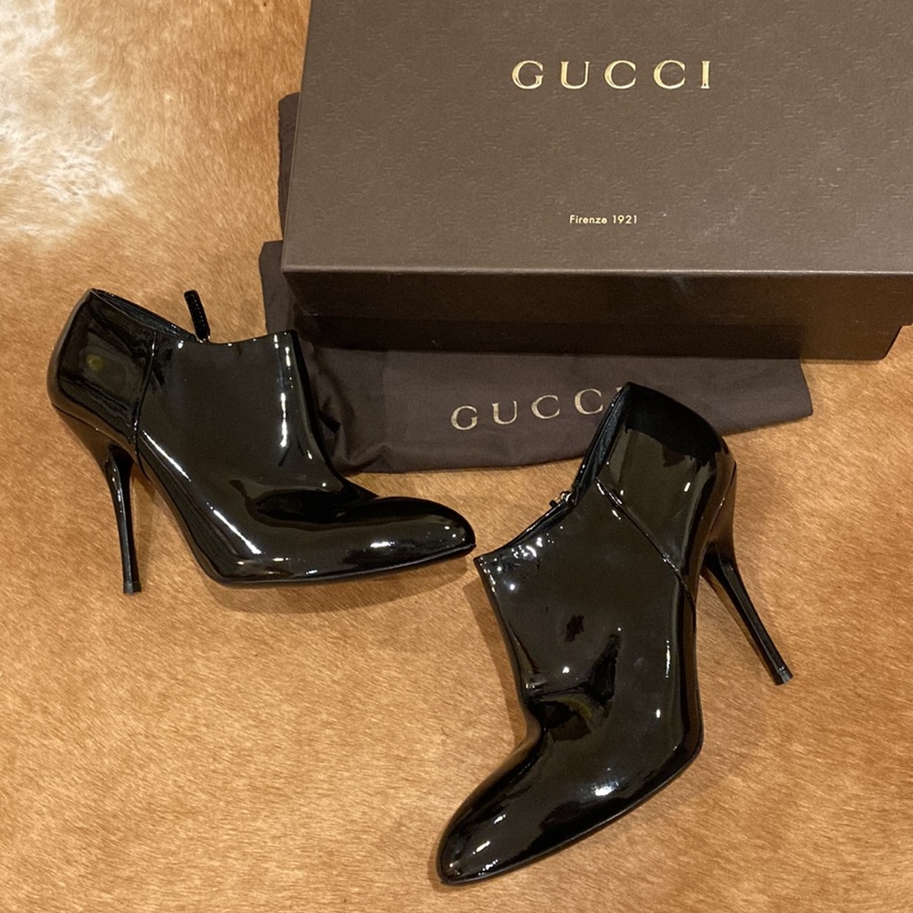Gucci Iconic Patent Leather Sofia Booties Black 41 - Gem